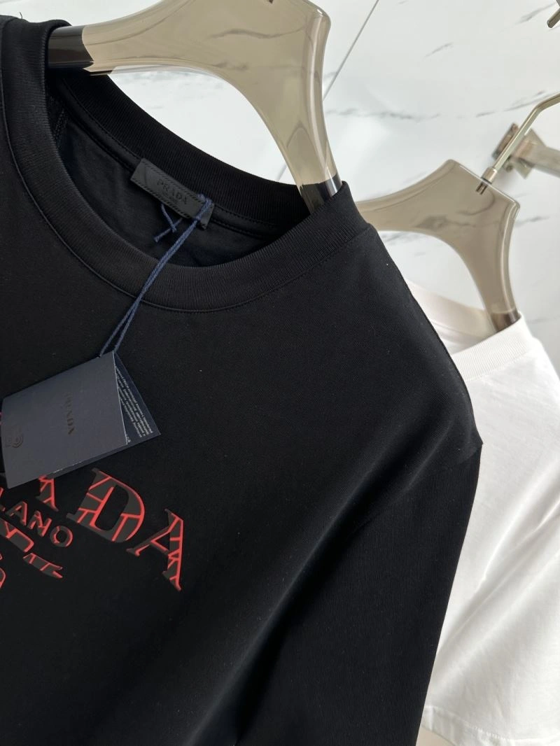 High fidelity Prada T-Shirts