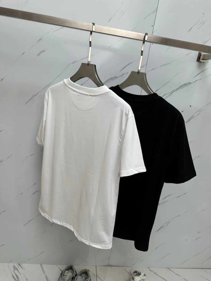 High fidelity Prada T-Shirts