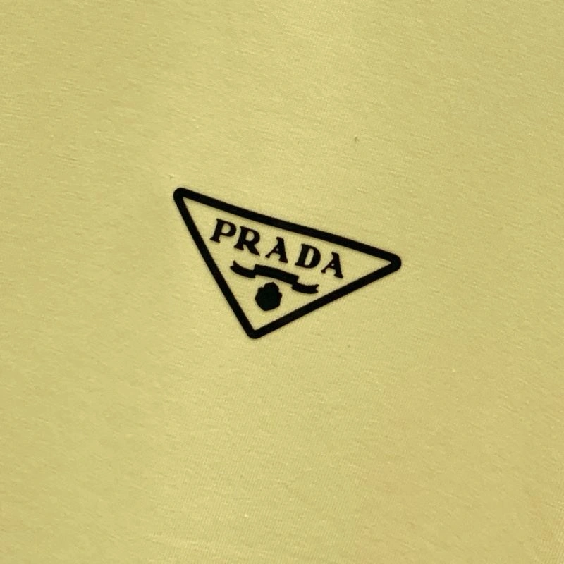 Low-cost Prada T-Shirts
