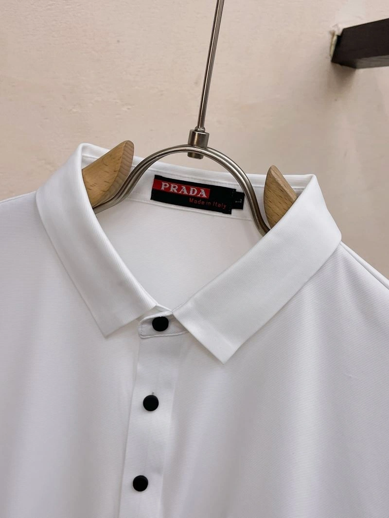Low-cost Prada T-Shirts