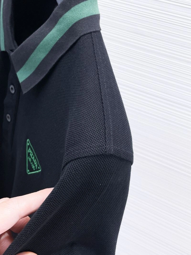 Factory-made Prada T-Shirts
