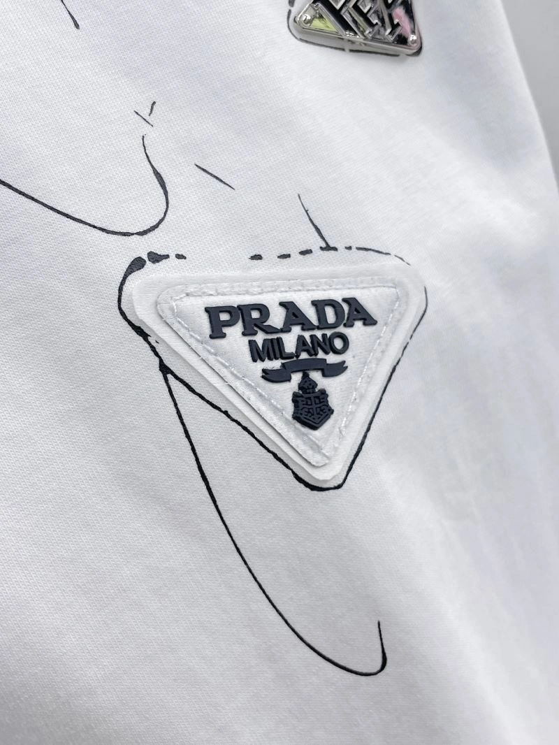Inexpensive Prada T-Shirts