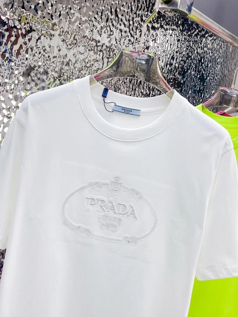 Low-cost Prada T-Shirts