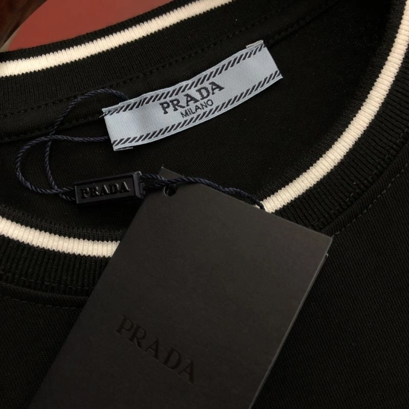 High fidelity Prada T-Shirts
