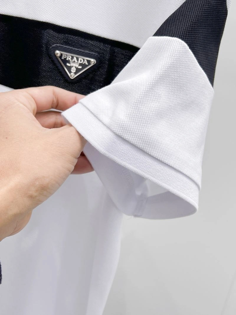 Low-cost Prada T-Shirts