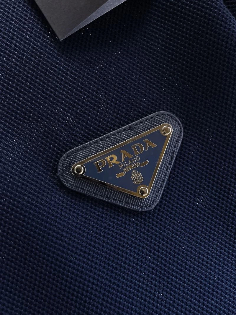 Low-cost Prada T-Shirts