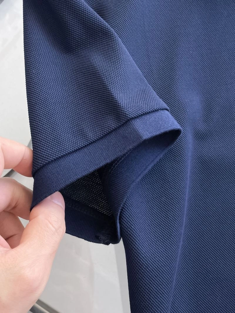 Low-cost Prada T-Shirts