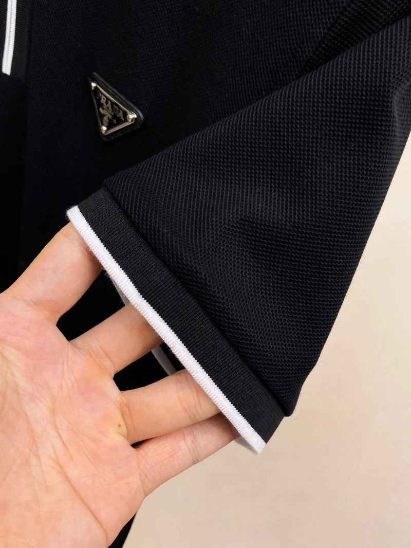 Bargain Prada T-Shirts