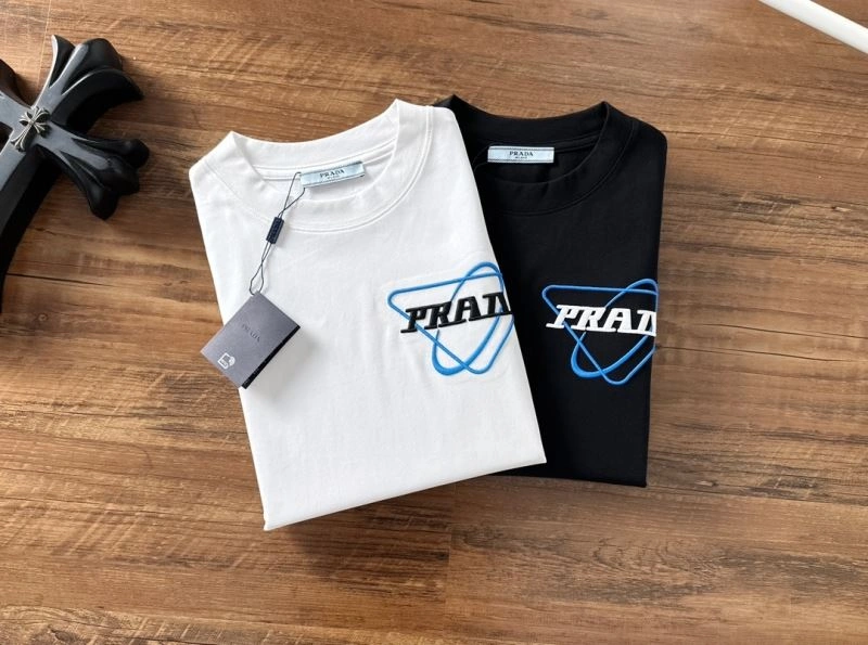Accurate model Prada T-Shirts