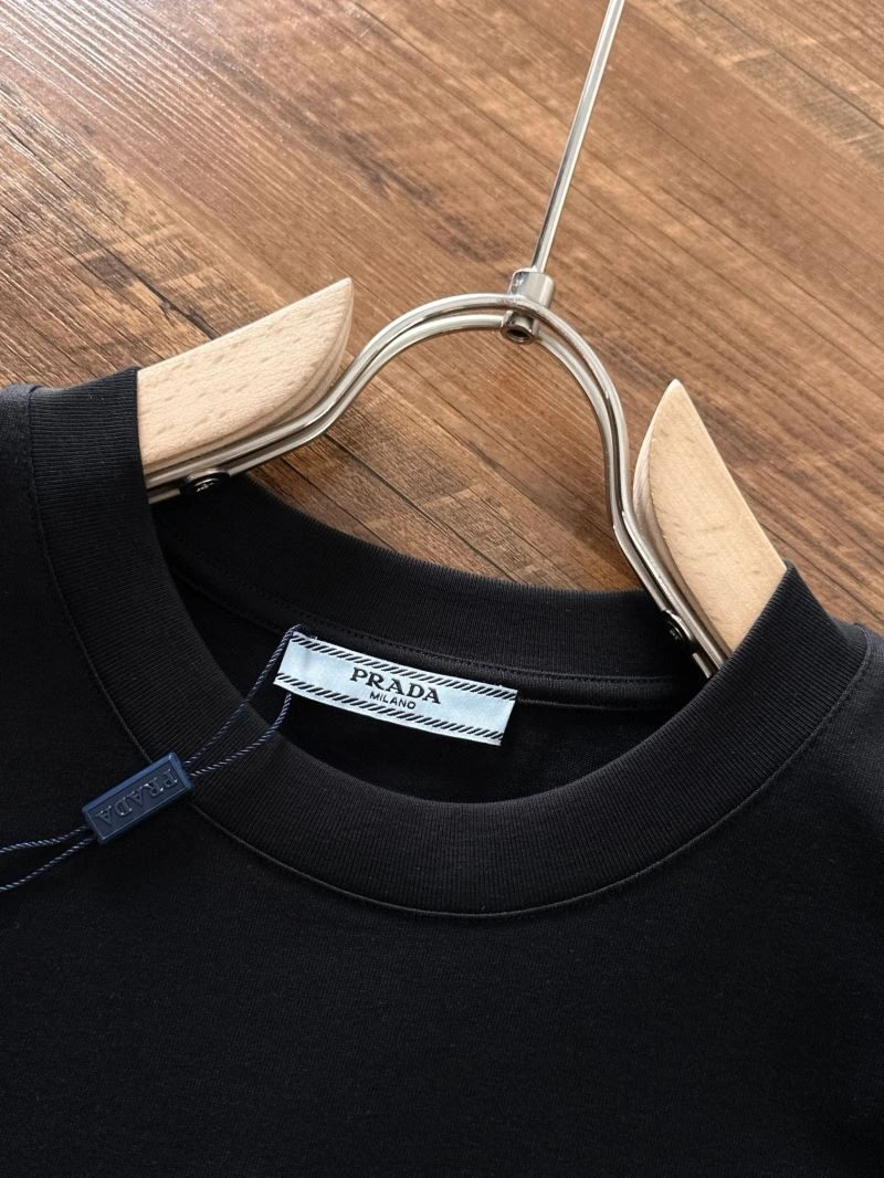 Accurate model Prada T-Shirts