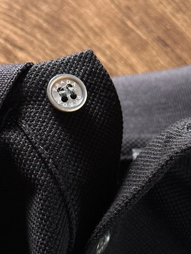 High fidelity Prada T-Shirts