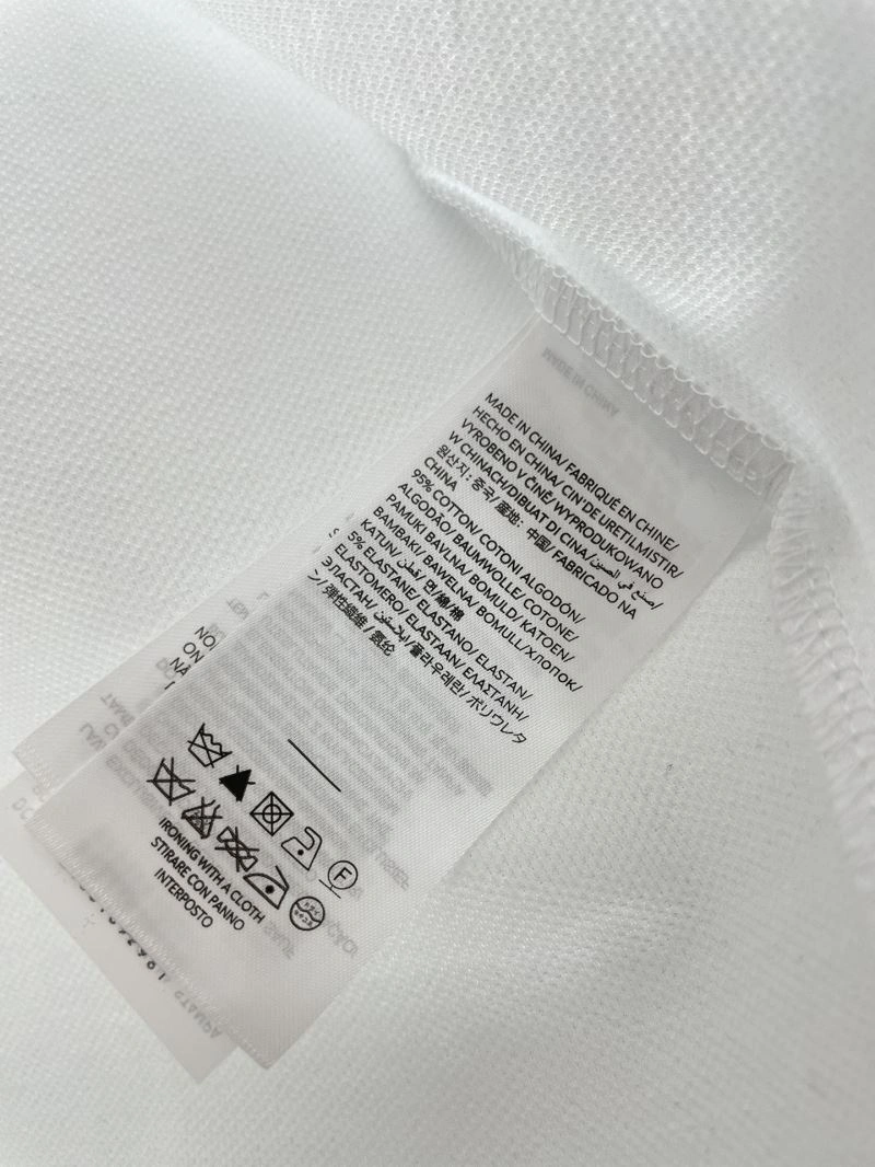 Bargain Prada T-Shirts