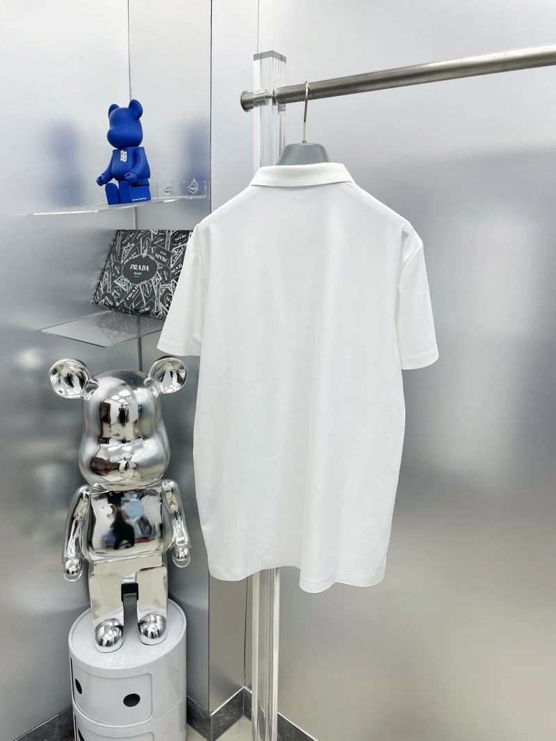 Low-cost Prada T-Shirts