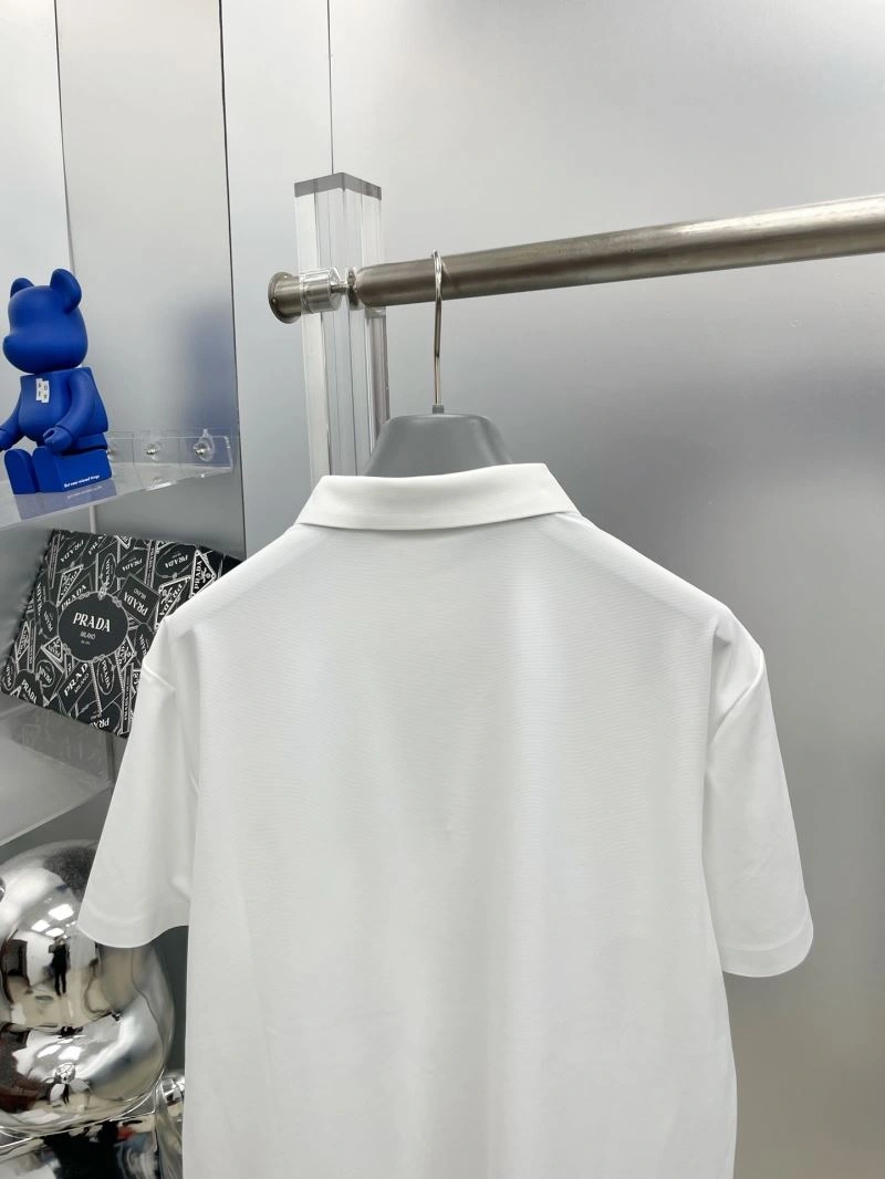 Low-cost Prada T-Shirts