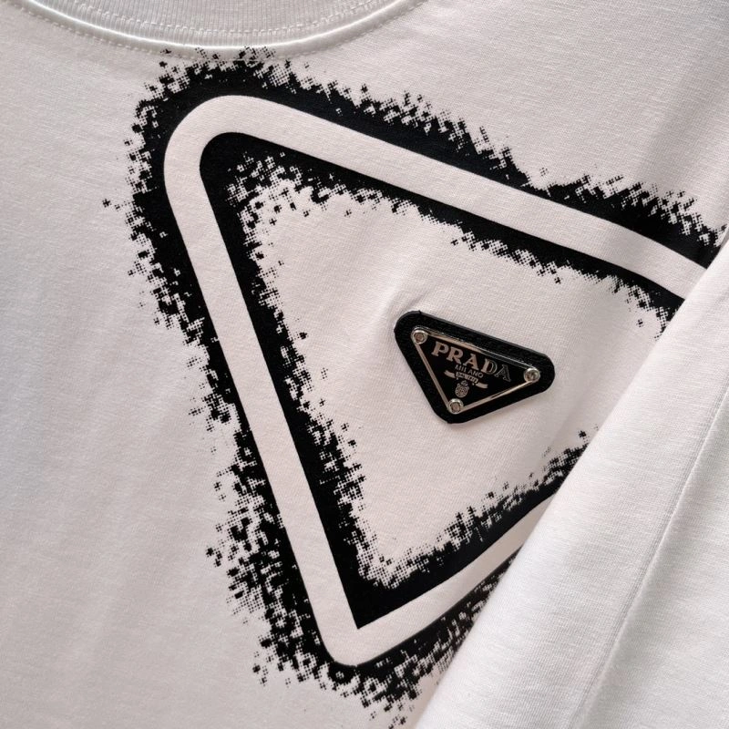 Accurate model Prada T-Shirts