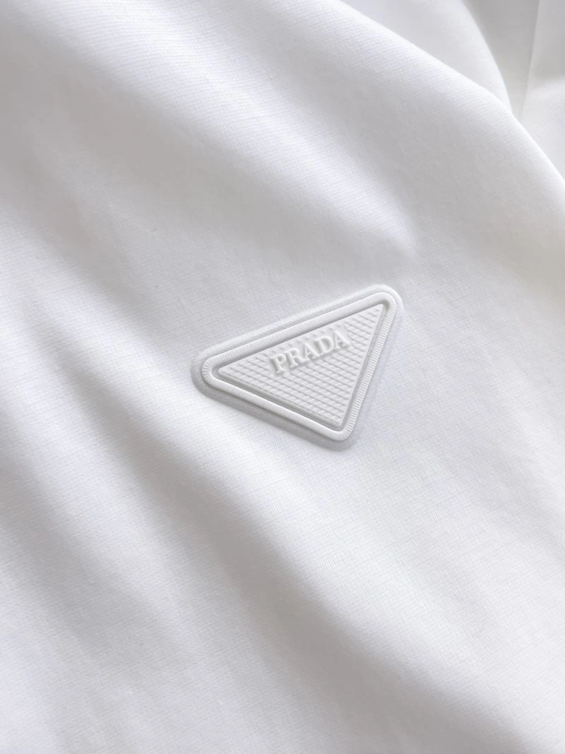 Factory-made Prada T-Shirts