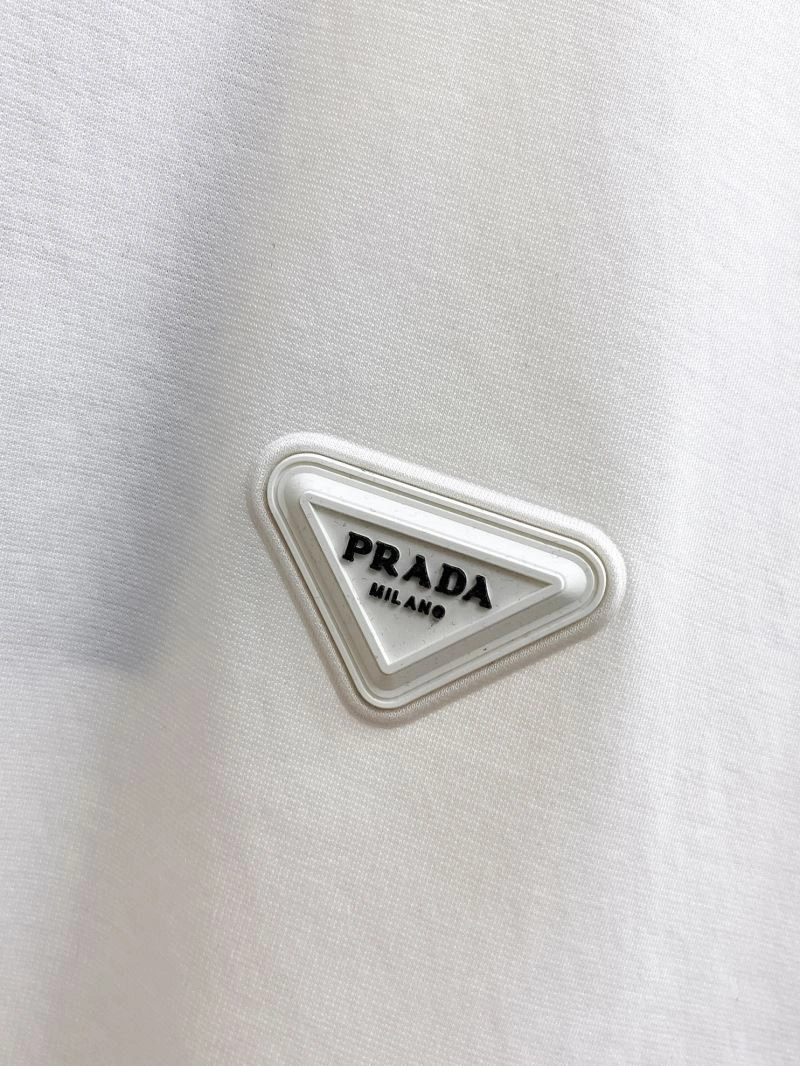 Inexpensive Prada T-Shirts