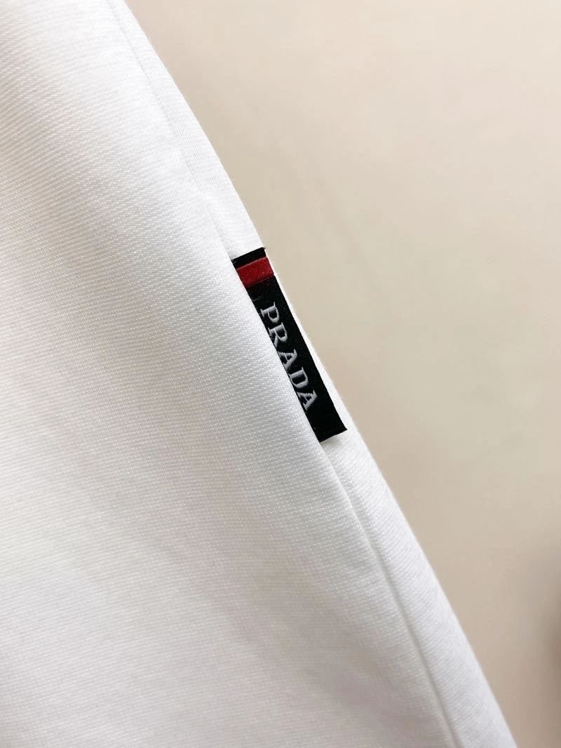 Inexpensive Prada T-Shirts