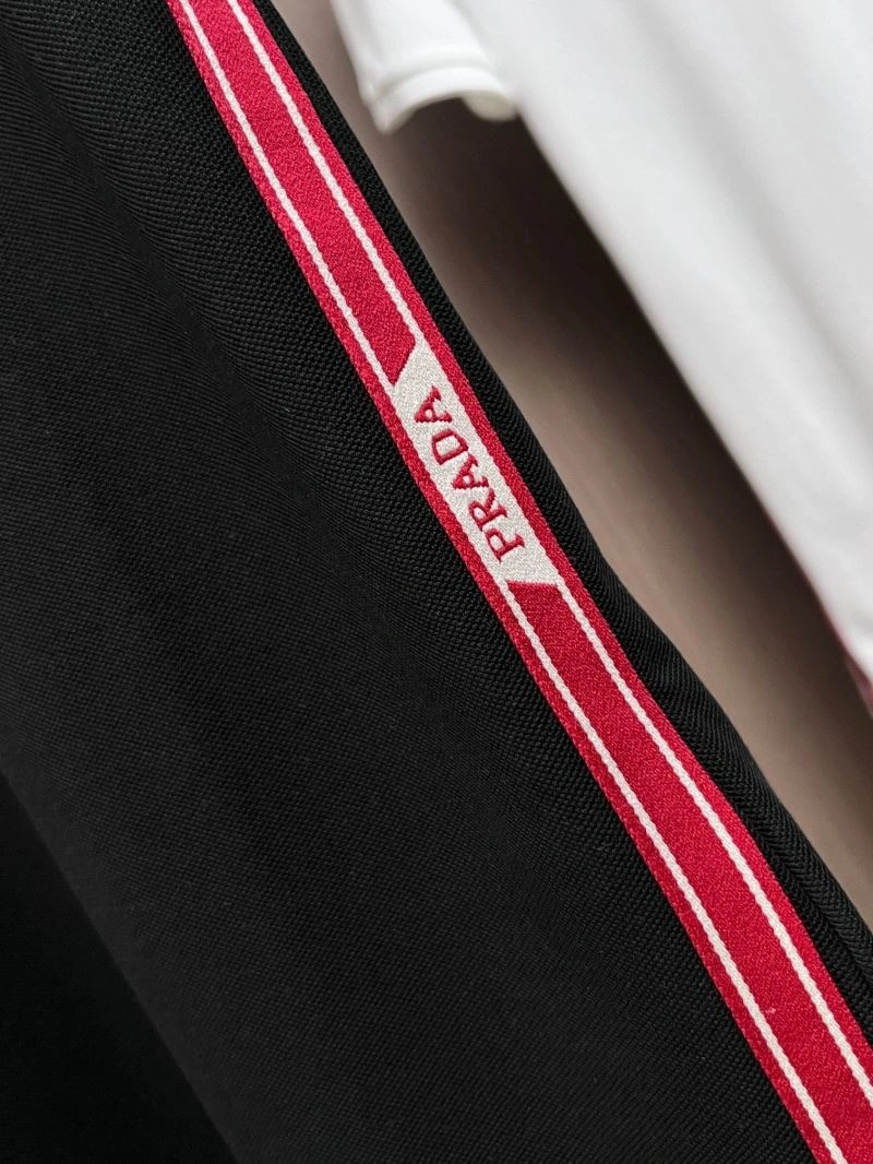 Low-cost Prada T-Shirts