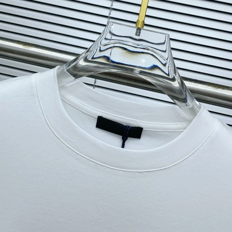 Inexpensive Prada T-Shirts