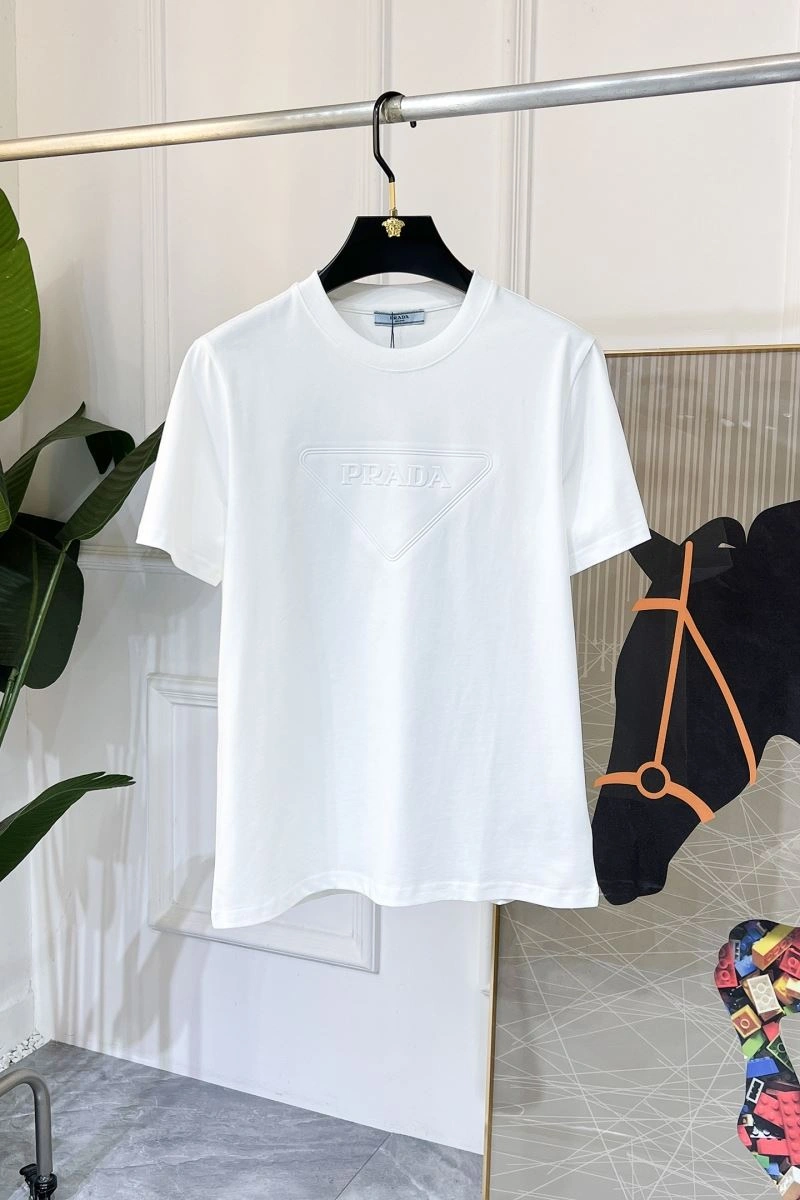 Low-cost Prada T-Shirts
