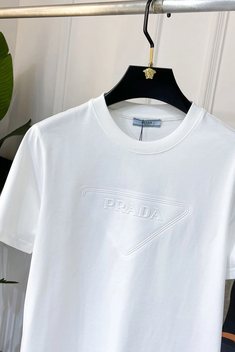 Low-cost Prada T-Shirts