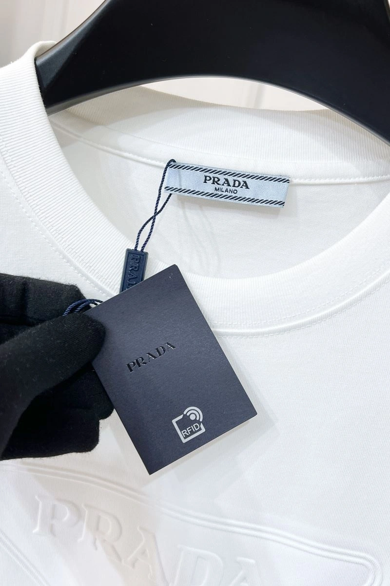 Low-cost Prada T-Shirts