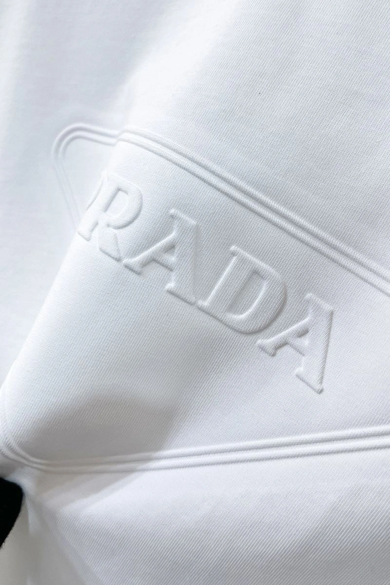 Low-cost Prada T-Shirts