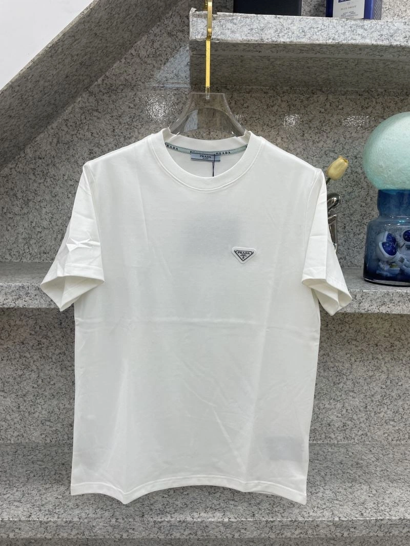 Low-cost Prada T-Shirts