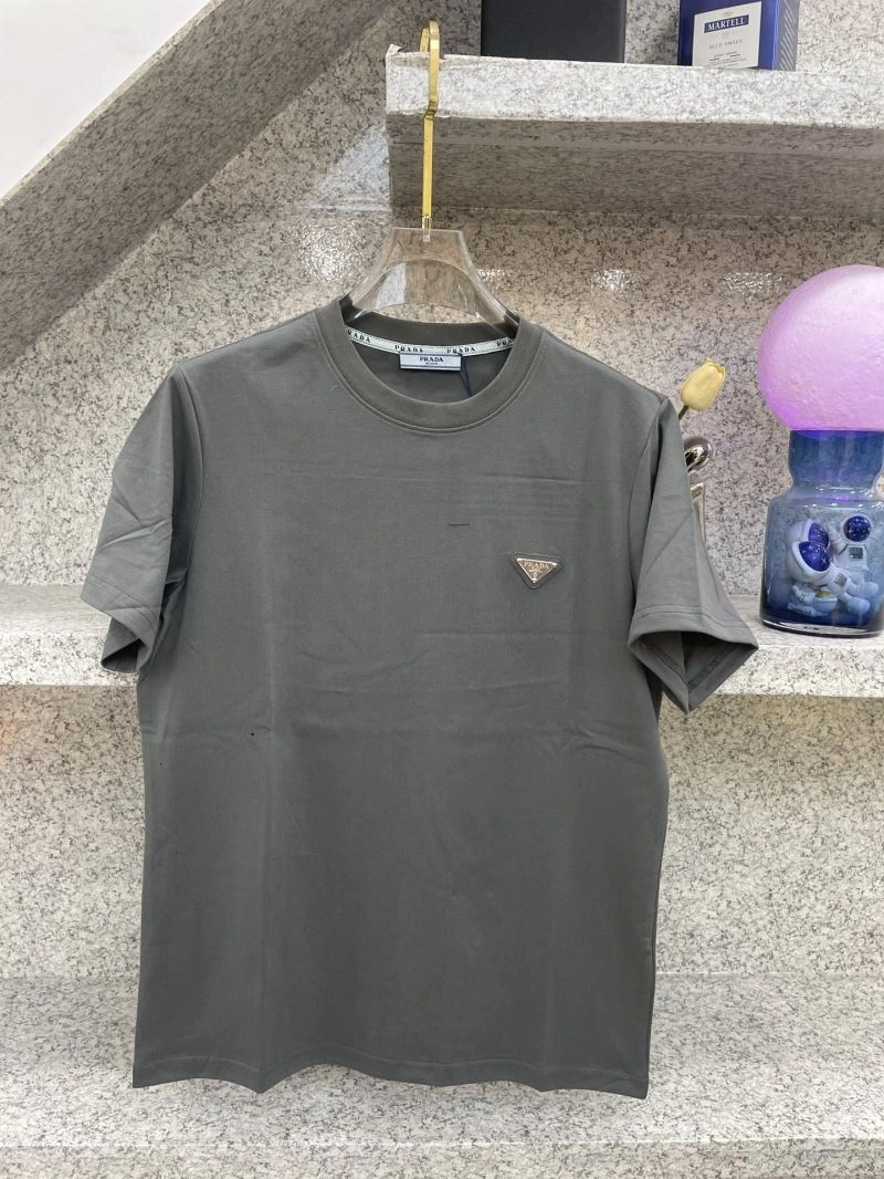 High fidelity Prada T-Shirts