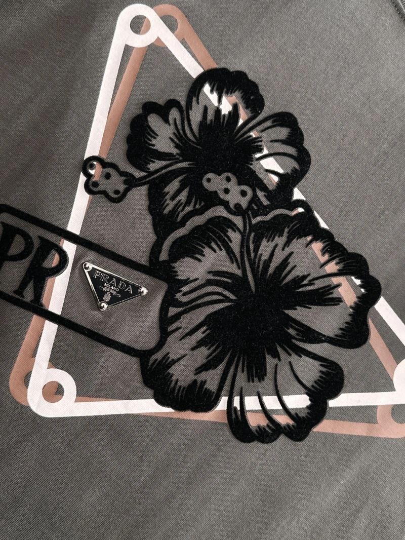 Economical Prada T-Shirts