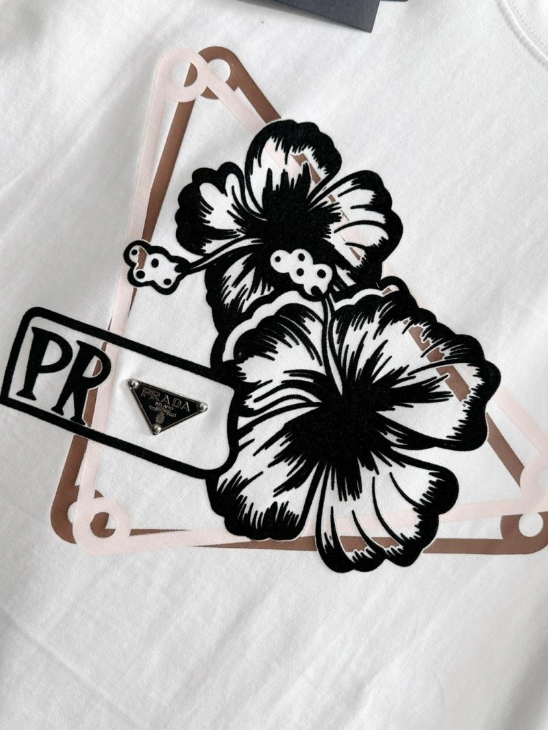 Affordable Prada T-Shirts