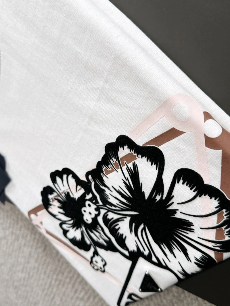 Affordable Prada T-Shirts