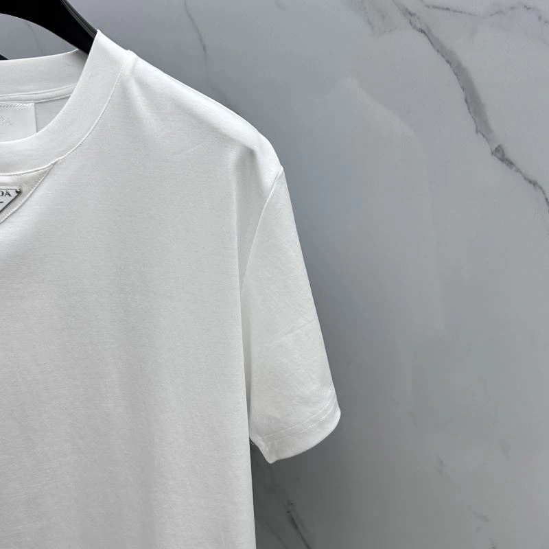 Inexpensive Prada T-Shirts