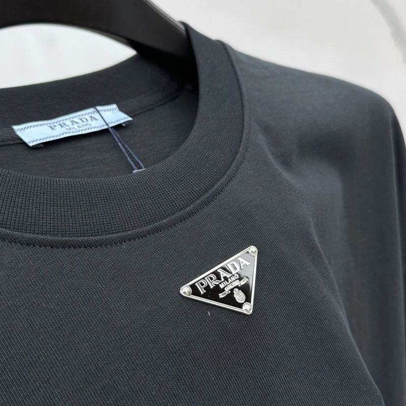 Bargain Prada T-Shirts