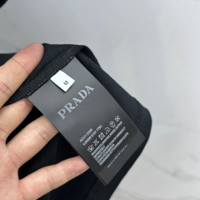 Bargain Prada T-Shirts