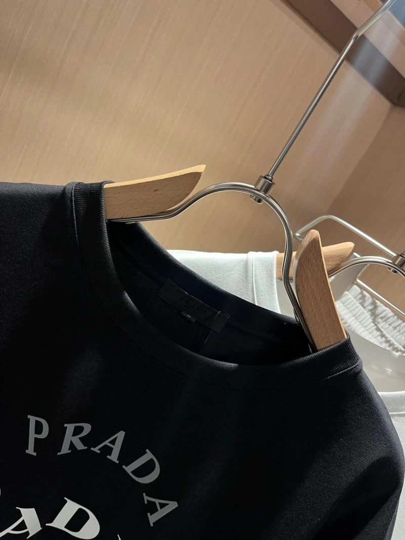 Cut-rate Prada T-Shirts