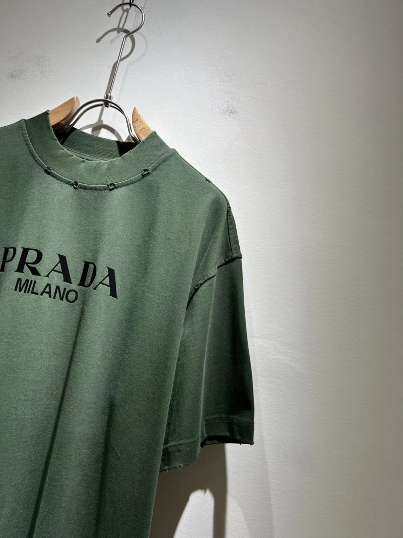 Low-cost Prada T-Shirts