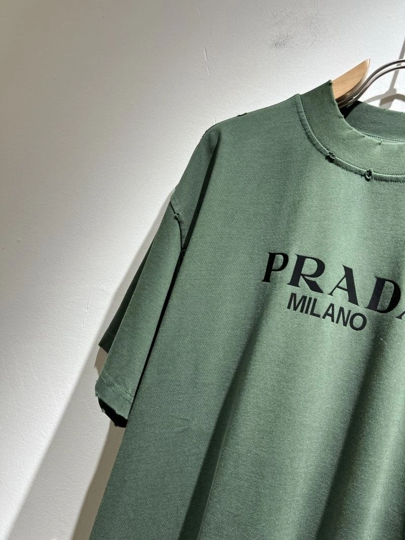 Low-cost Prada T-Shirts