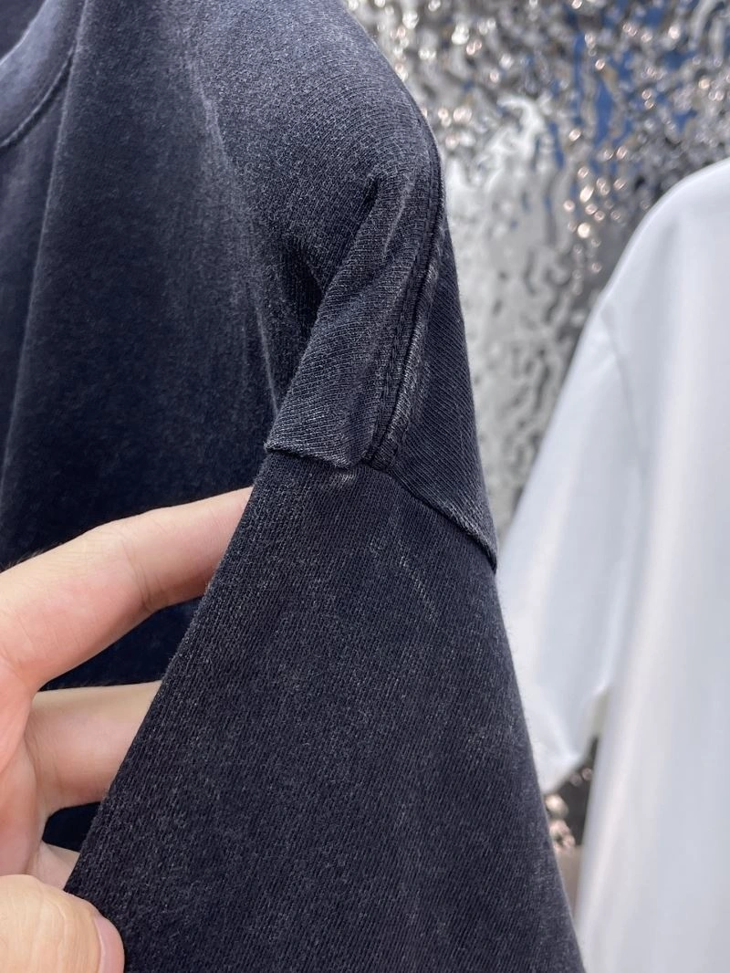 Low-cost Prada T-Shirts