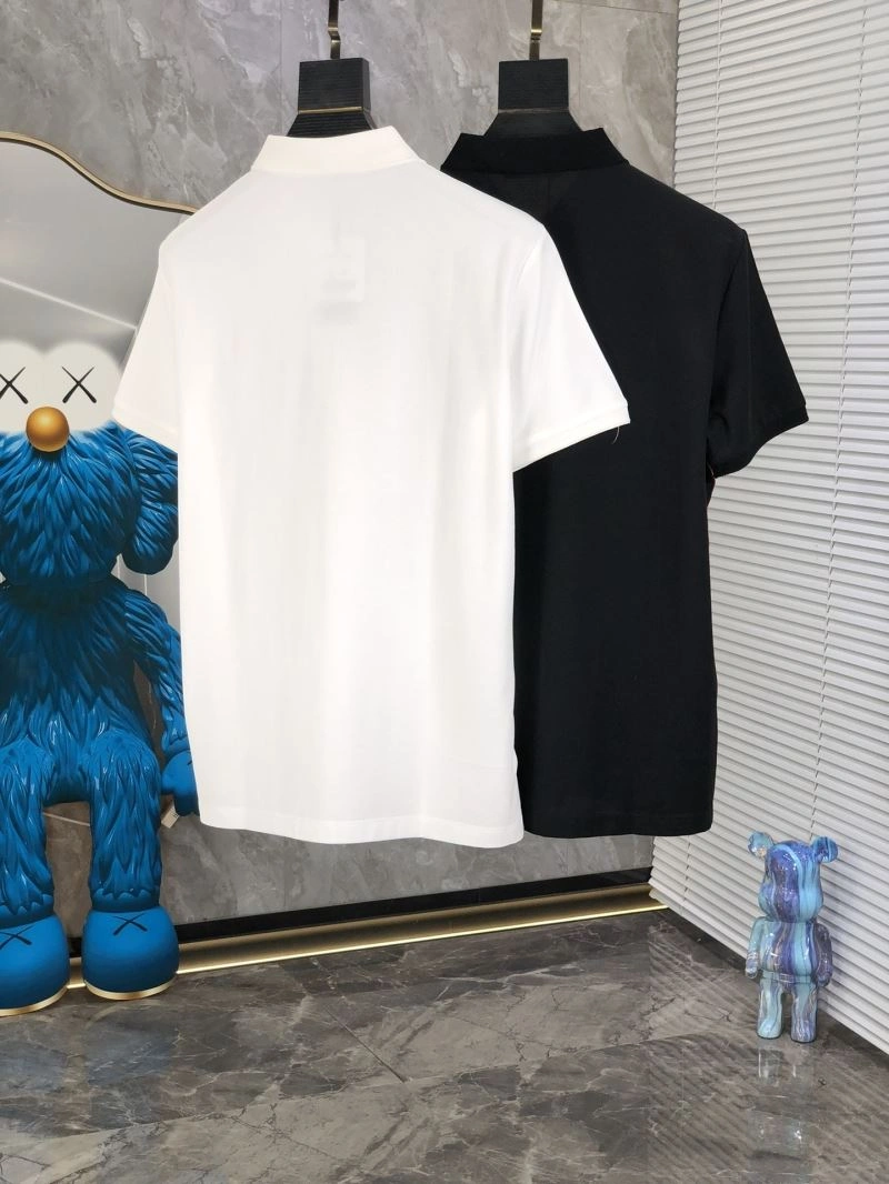 High fidelity Prada T-Shirts