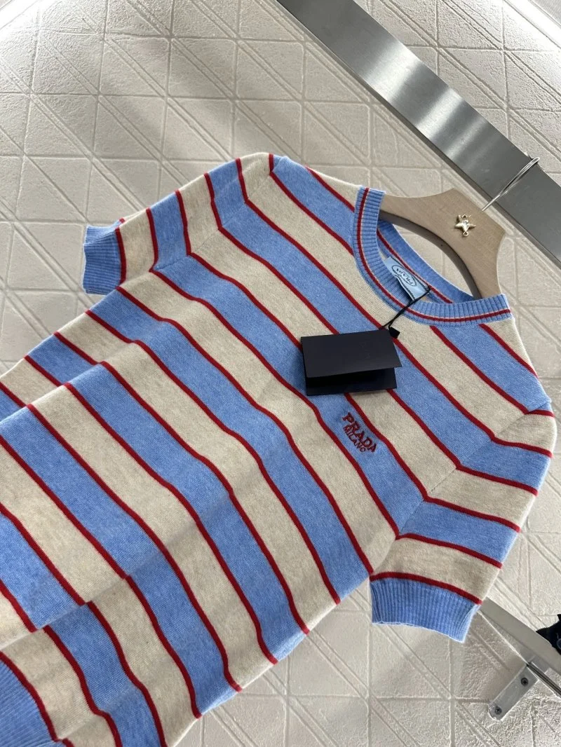 Factory-made Prada T-Shirts