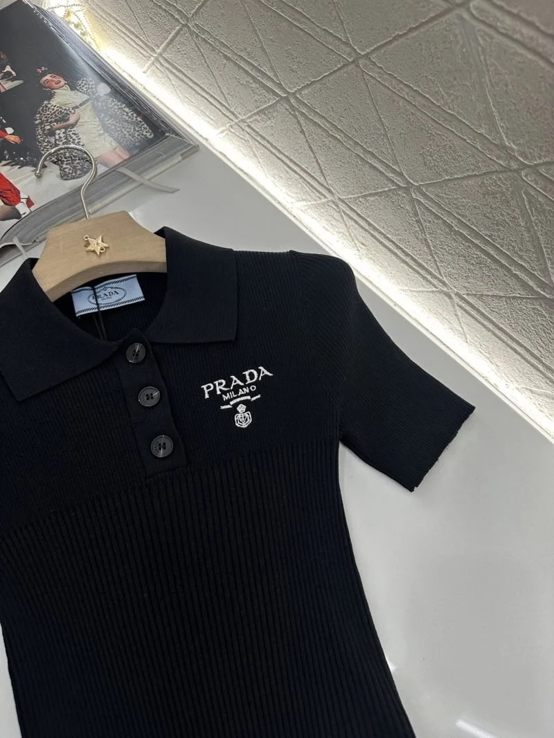 Factory-made Prada T-Shirts