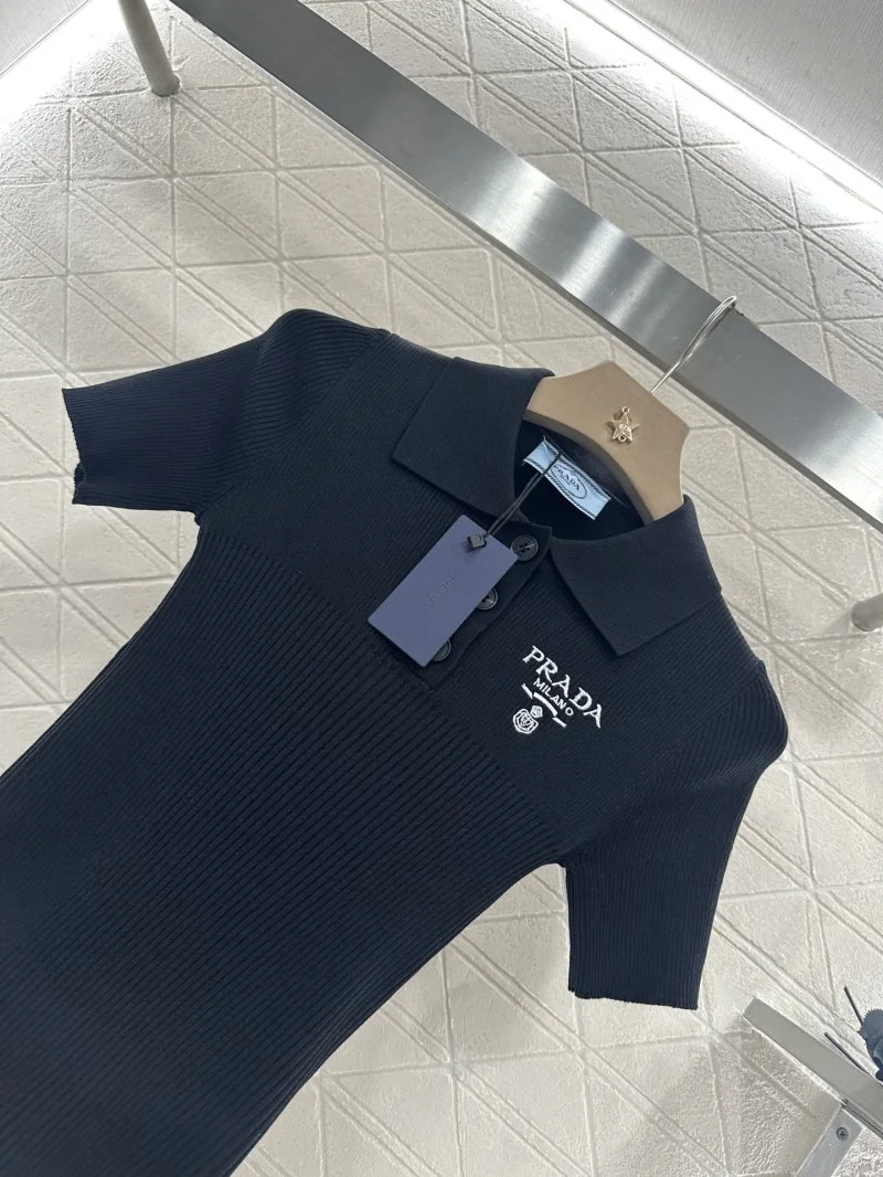Factory-made Prada T-Shirts