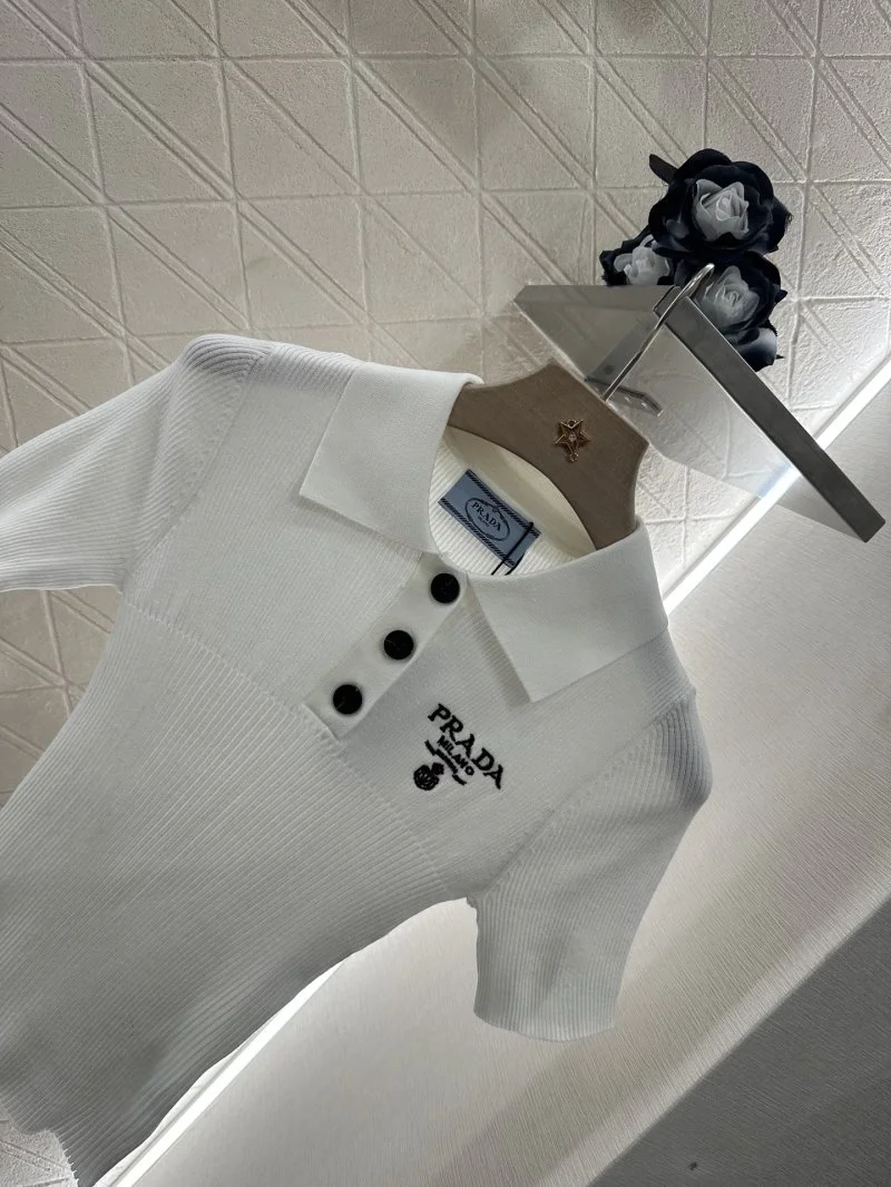Accurate model Prada T-Shirts
