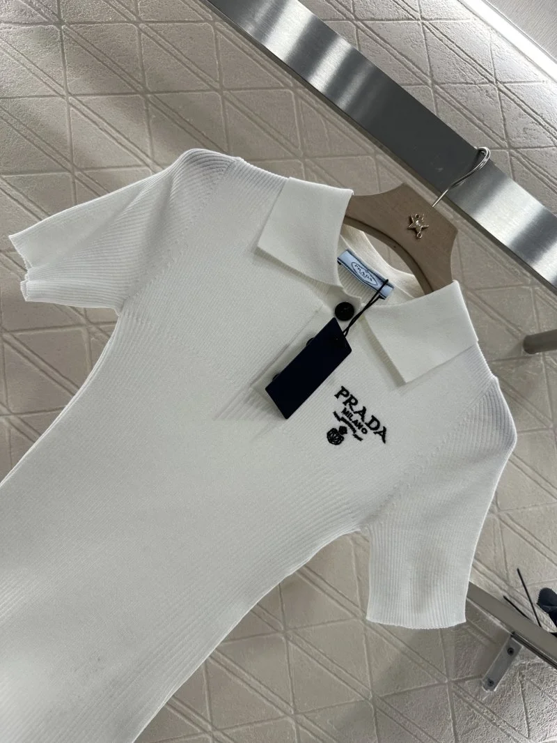 Accurate model Prada T-Shirts