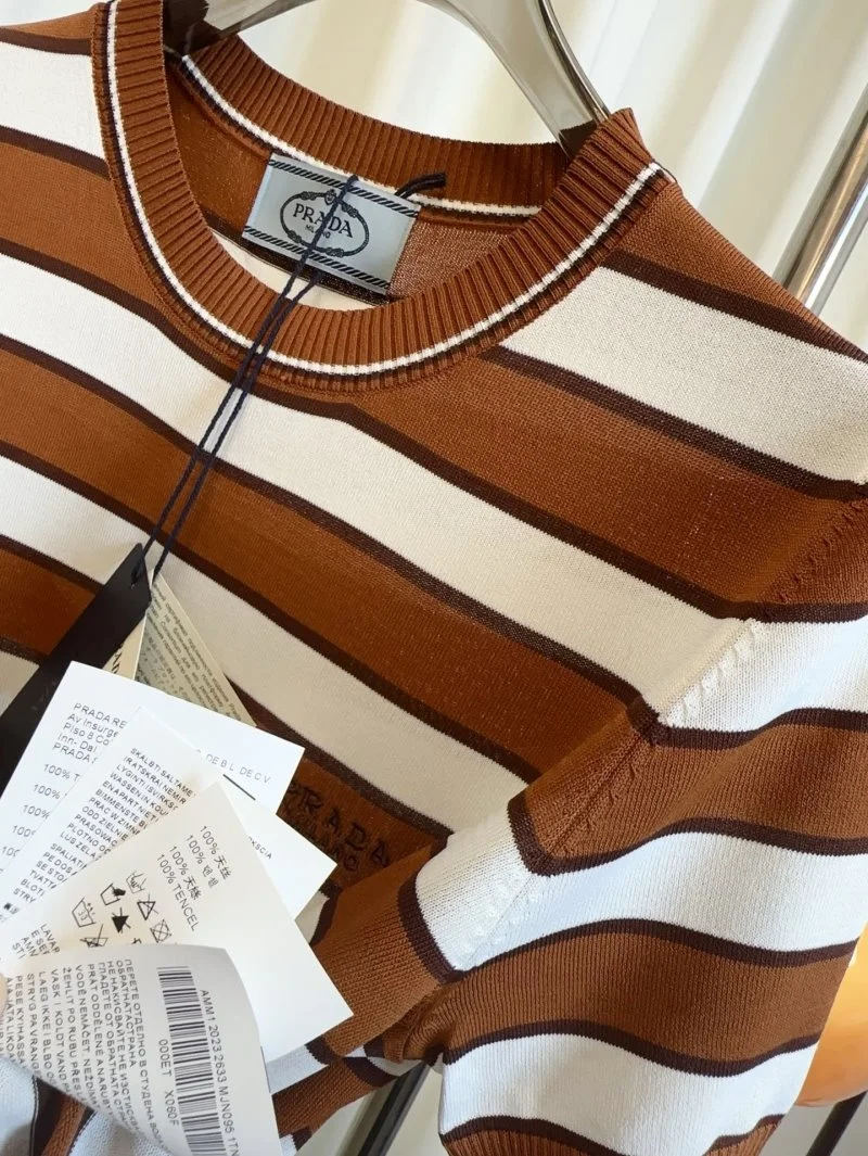 Bargain Prada T-Shirts