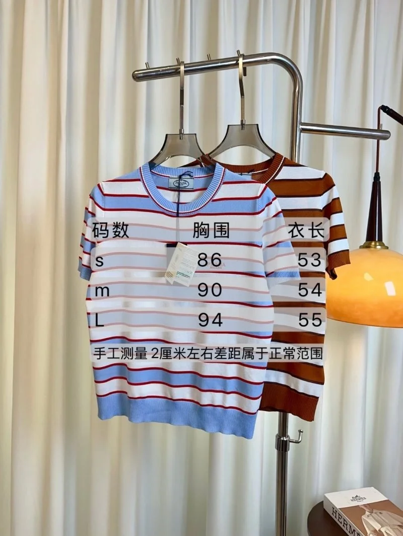 Bargain Prada T-Shirts