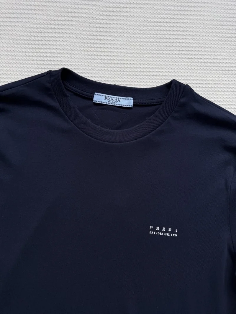 Accurate model Prada T-Shirts