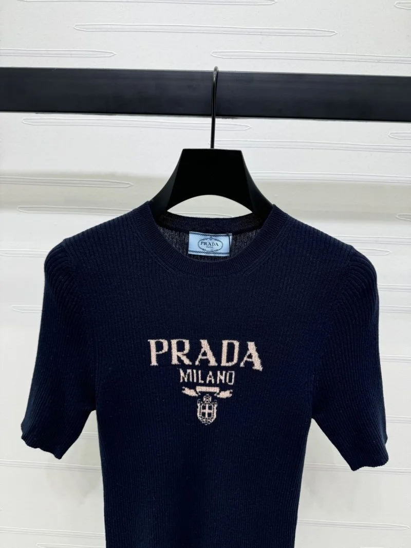 High fidelity Prada T-Shirts